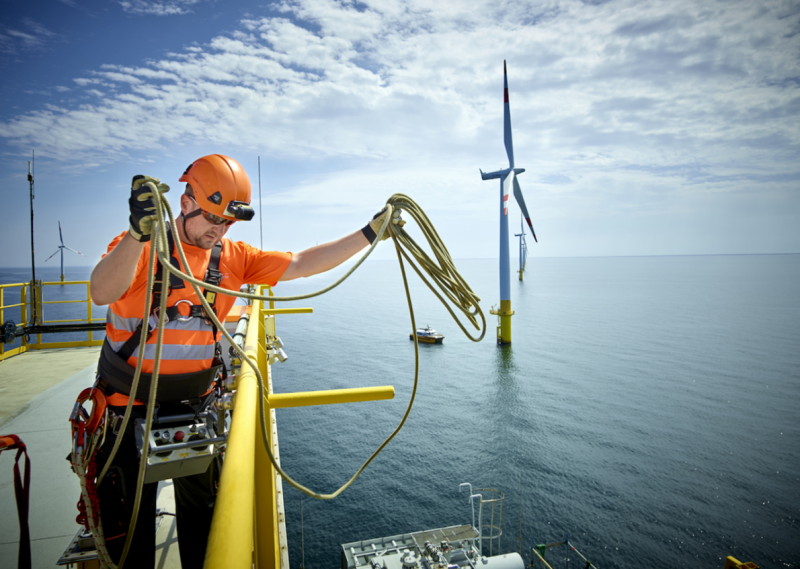 Offshore electricity grids among 166 cross-border energy projects for ...