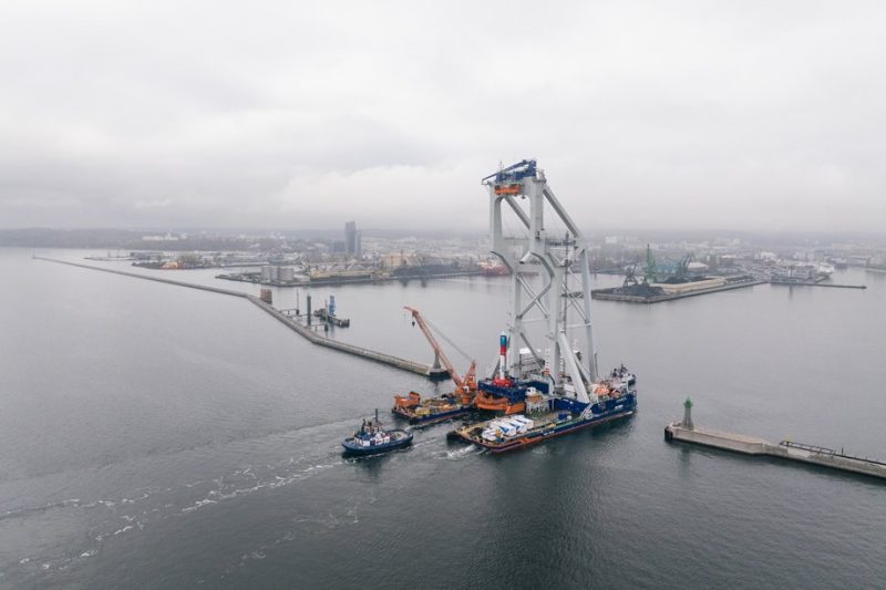 Baltic Power brings heavy-lift vessel to Poland for landmark offshore ...